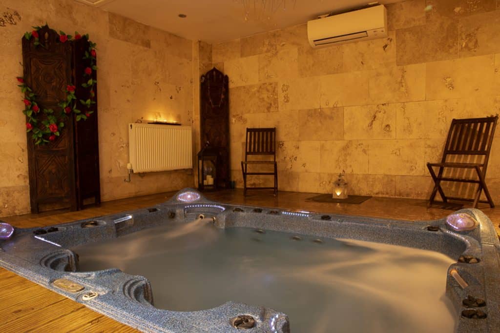 30 Minute Payot Hand, Foot & Scalp Massage (Aventure Balinaise ...